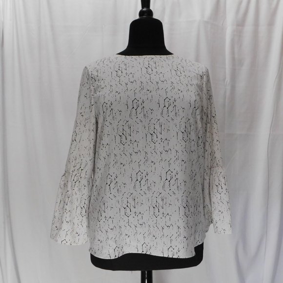 Apt. 9 | Tops | Apt9 Offered This Famine Blouse | Poshmark